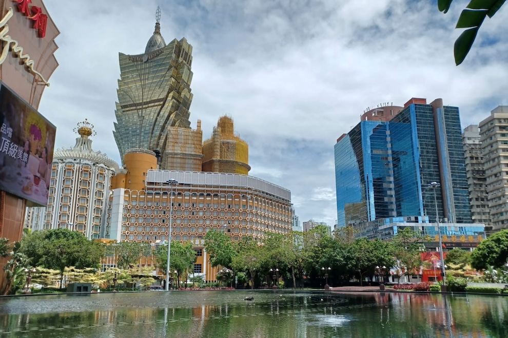 Macau satellites exit can help mainstream casinos grab player segment ...